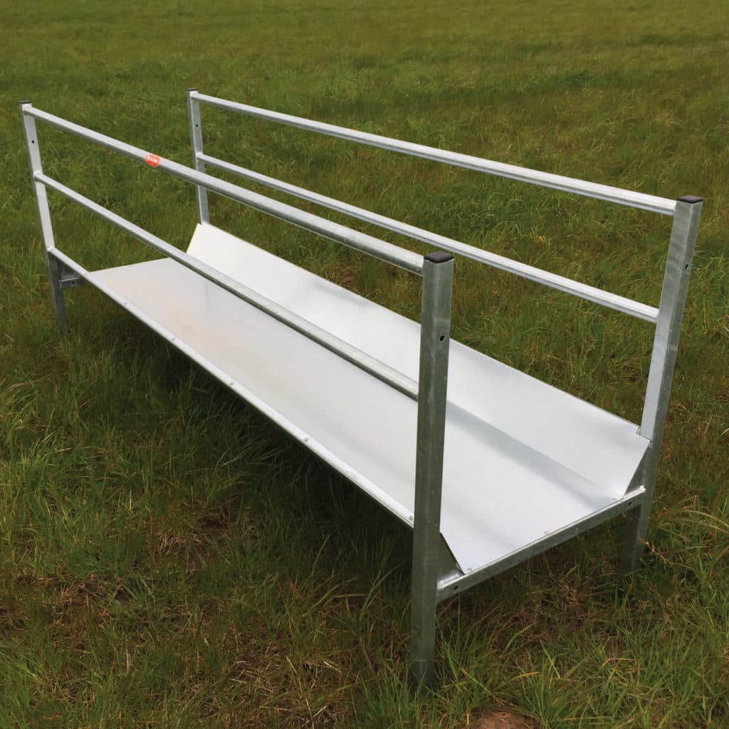 Walk Through Feeder | Ritchie